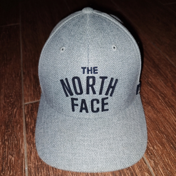 The North Face | Accessories | The North Face Hat Adult Size Smallmedium Fitted Cap Gray Flexfit ...